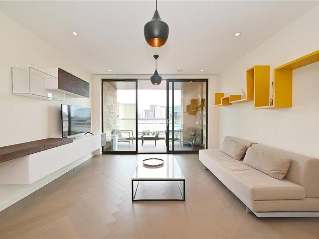 Snowfields Yard, London Bridge. 3 bed apartment to rent £4,500 pcm £1,038 pw