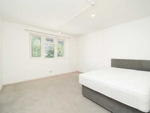Snowsfields, London SE1, Studio to rent, £1,400 pcm | PrimeLocation