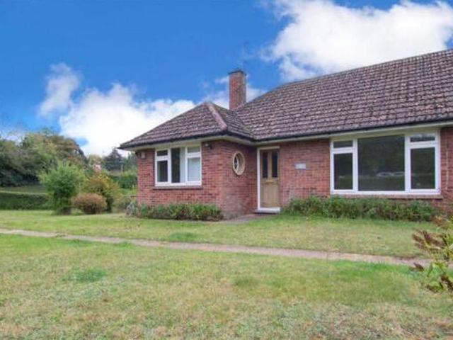 Snailwell, The Green, Newmarket, 2 Bedroom Bungalow