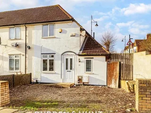 Snakes Lane Post Office, 94 Snakes Lane East, London, IG8 7HT, United Kingdom | 2 bed house for rent #138311738 | Rentberry