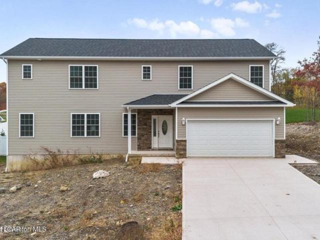 Snapdragon Dr Lot 114, Moosic, PA 18507