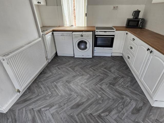 Snape Hill Road, Darfield, 2 bedroom, Terraced