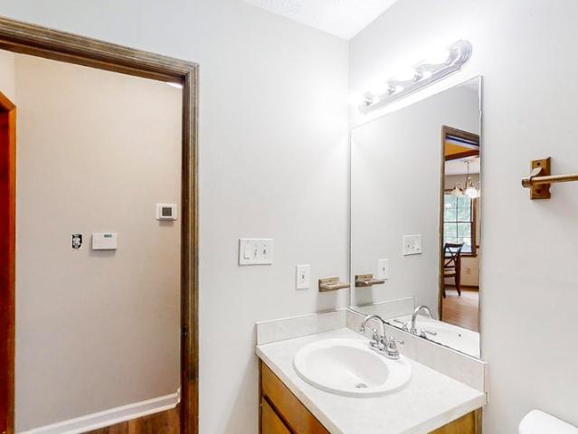 Snellville House with with large rooms in a quiet