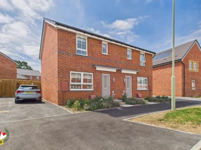 Sniggs Field Avenue, Winnycroft GL4, 3 bed semi detached house to rent, £1,395 pcm | PrimeLocation