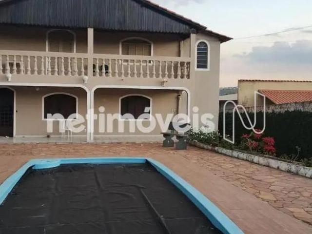[SS] Imóvel com Duas Casas de 180 m² Cada, Entradas Independentes – QMS 2