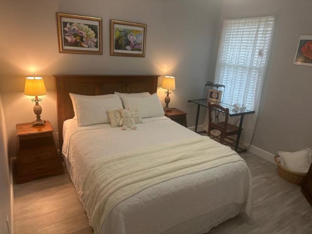 Spotless, clean Quiet, elegant