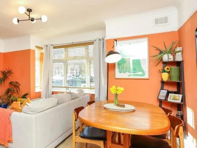 Sportsbank Street, London, SE6 2EX, United Kingdom | 2 bed apartment for rent #140657869 | Rentberry