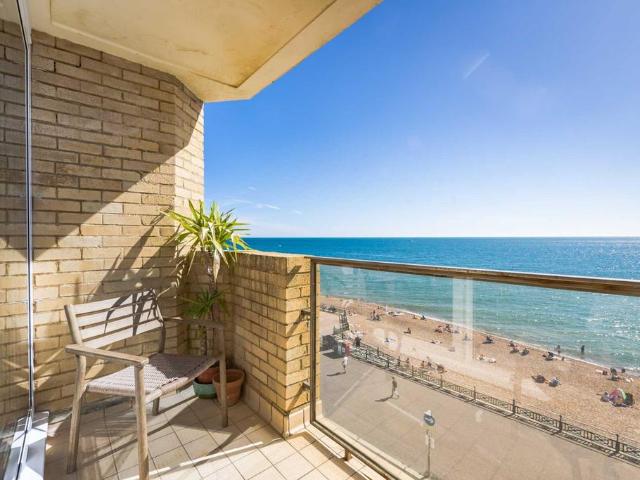 Spa Court, Hove 2 bed flat to rent £2,500 pcm £577 pw