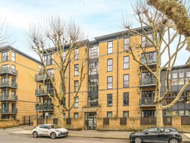 Spa Road, London SE16 2 bed flat to rent £2,500 pcm £577 pw