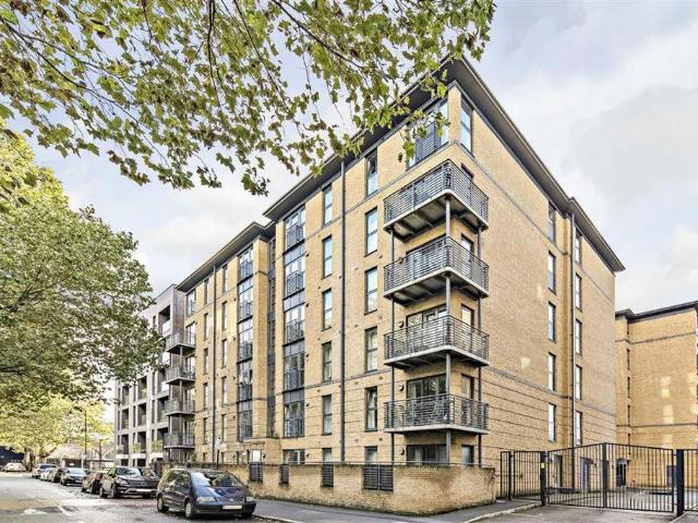 Spa Road, London SE16 3 bed flat to rent £3,300 pcm £762 pw