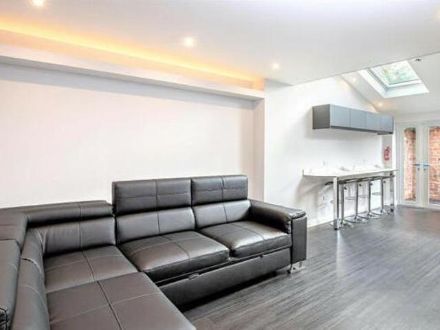 Spa Road, Preston, 5 Bedroom Terraced
