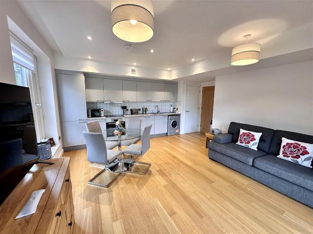 Spa Villas, Matlock Spa, Matlock DE4, 1 bed flat to rent, £1,100 pcm | PrimeLocation