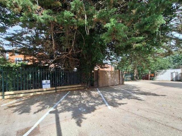 Space, Waylen Street, Parking For Rent