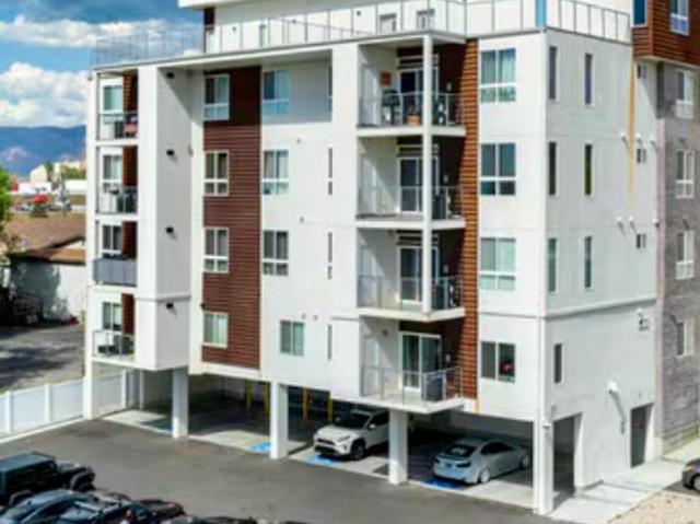 Space Efficient 1 Bedroom Condo