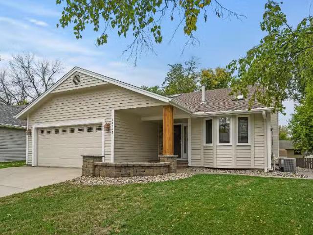 Spacious 4 Bed, 2 Bath Home in Savage 14362 Utica Ave