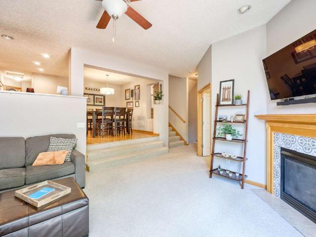 Spacious 4 Bedroom, 4 Bathroom Plymouth Townhouse with Cozy Fireplace 2510 Sq Ft of Comfort!