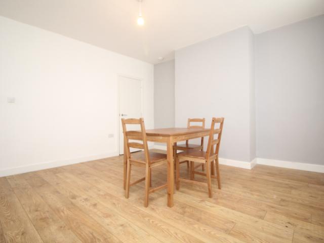 Spacious 4 Bedroom HMO – Harehills – AVAILABLE NOW Room 4