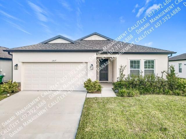 Spacious 4 Bedroom Home in Hampton Oaks | Modern Finishes & Open Floor Plan