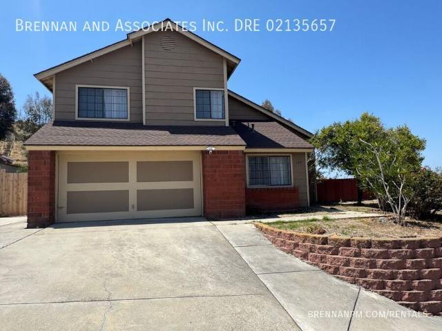 Spacious 4 bedrooms 3 bath home in Bay Terrace San Diego