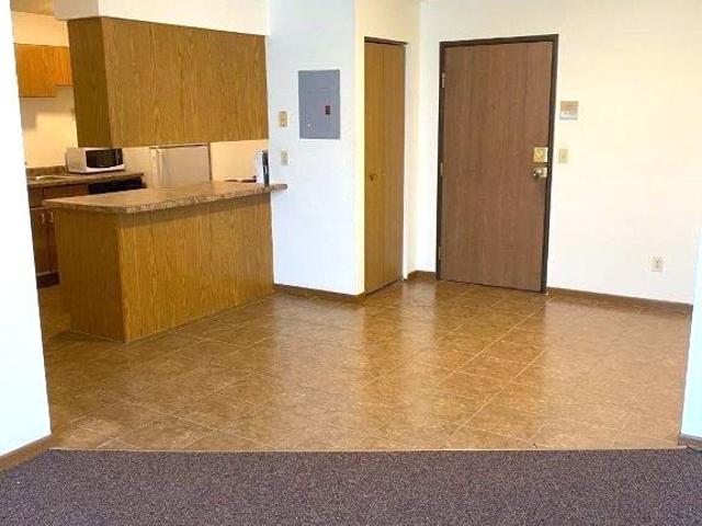 Spacious 4Bed 2Bath Apartment