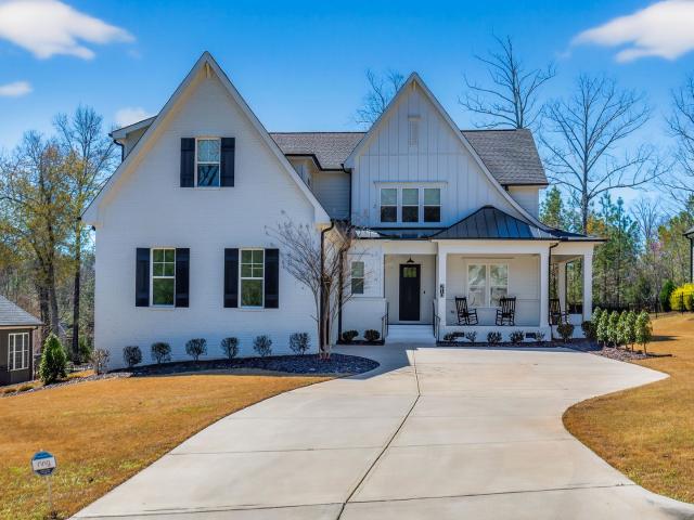 Spacious 4BR Home with Office & Covered Porch in Chapel Ridge