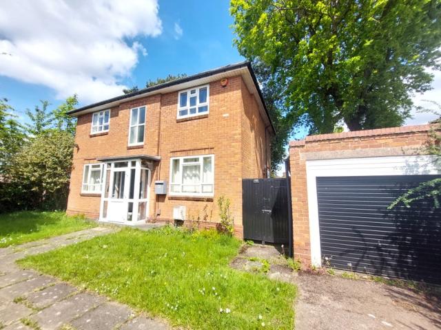 Spacious 5 bed house near Selly Oak