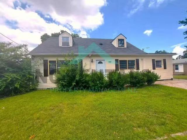 Spacious 5 Bedroom Home with Garden Oasis in Greensboro! 806.