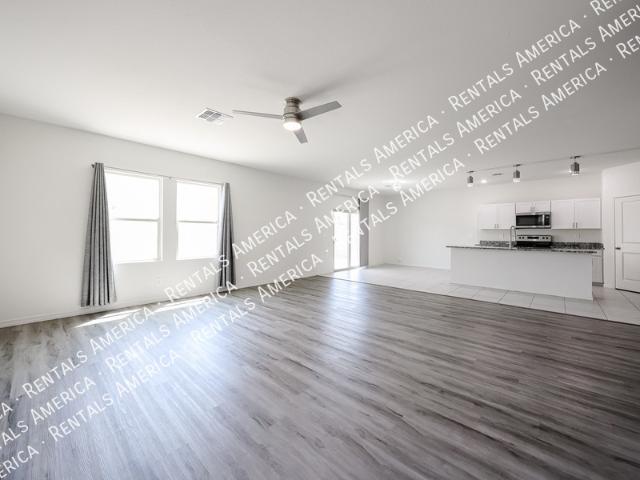 Spacious 5 Bedroom Home for Rent in Florence