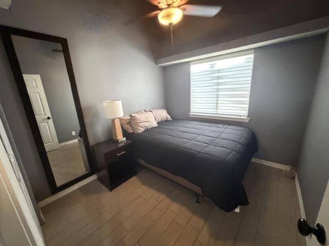 Spacious 5 Bedroom Home in El Paso — Room for Rent