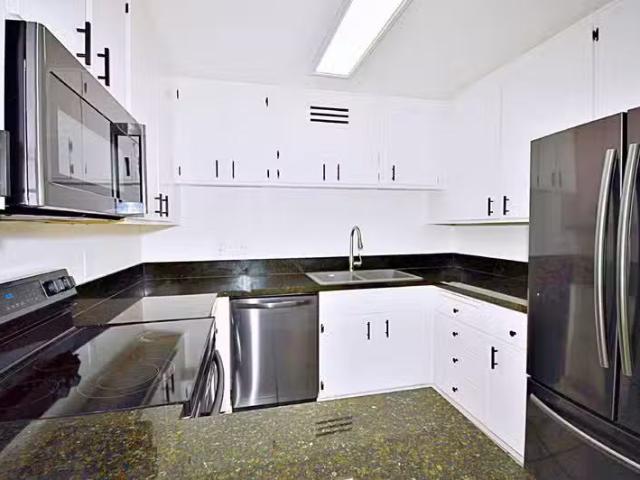 Spacious 960 Sq Ft Studio Oasis in Vibran. Apartments in Pal.