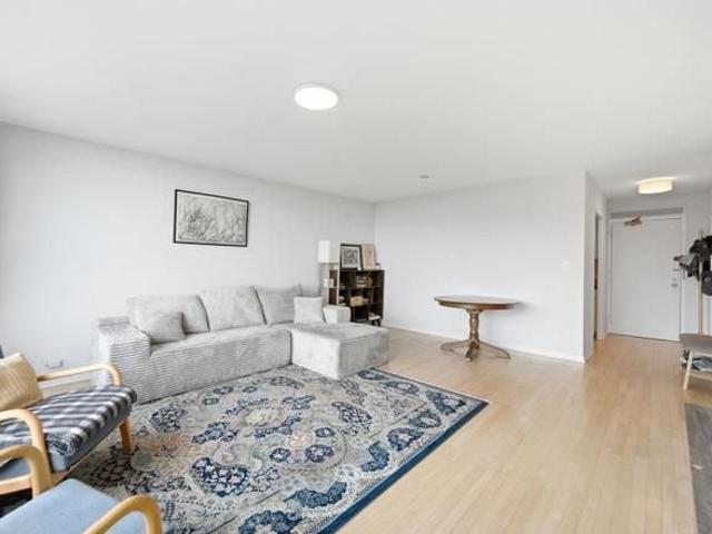 Spacious 1 bed 1 bath