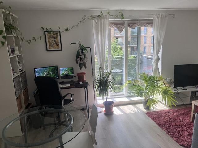 Spacious 1 bed flat to sublet all bills incl