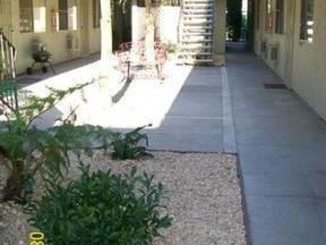 Spacious 1 Bedroom 1 Bathroom Apartment in a Gated Complex Pet Friendly