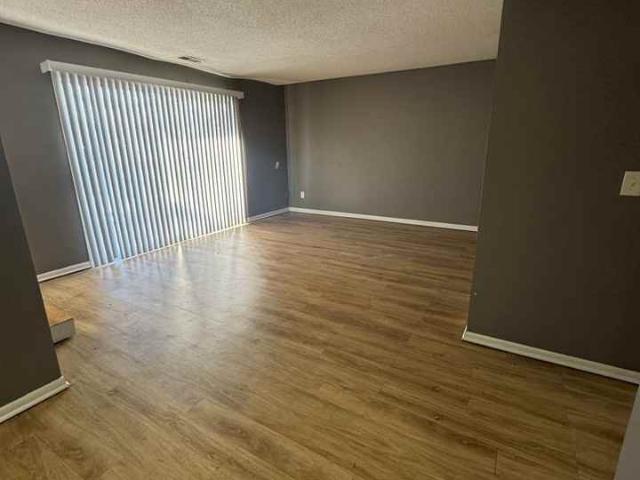 spacious 1 bedroom 2 Bedroom Apartment for Rent at 2803 New Jersey Ave, Kansas City, KS 66102 Northwest
