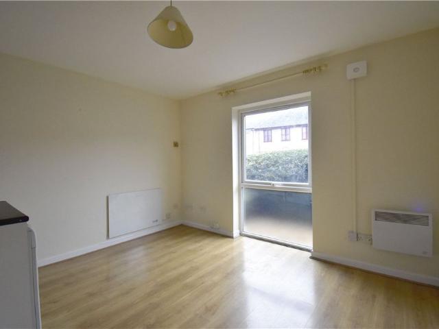 Spacious 1 bedroom apartment to rent in Cambridge within walking distance of the City centre. Local amenities close by. Unfurnished