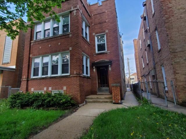 Spacious 1 Bedroom by Brown LineBasic UTILITIES IN