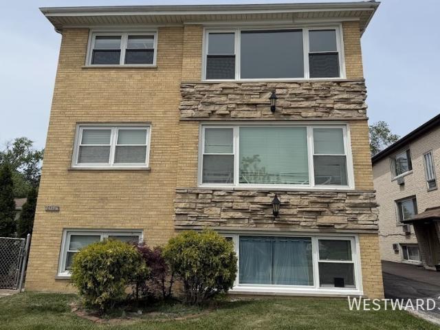 Spacious 1br/1ba with Updated Kitchen