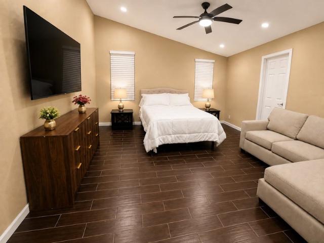 Spacious 256 Sq. Ft. Furnished Primary Suite w dr