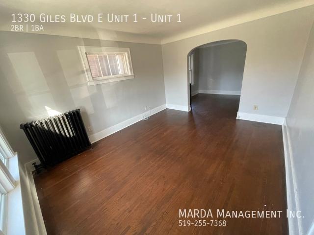 SPACIOUS 2 BED/1BATH UNIT IN OLDE WALKERVILLE! + HYDRO & GAS