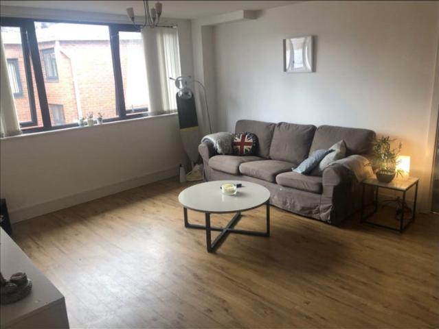 Spacious 2 Bed Apartment in Derwent Foundry, St Pa
