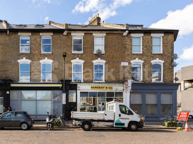 Spacious 2 Bed Apartment N5 | Great Location & Excellent Transport Links