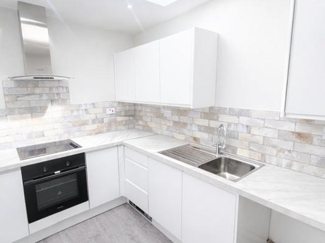 Spacious 2 Bed Flat Great Glen