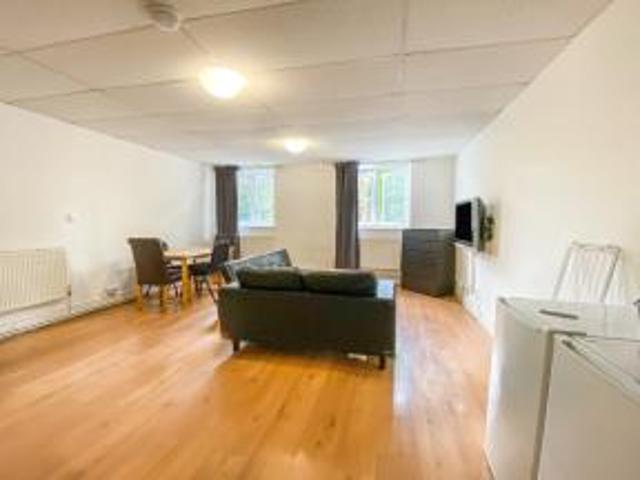 Spacious 2 bed in Islington!