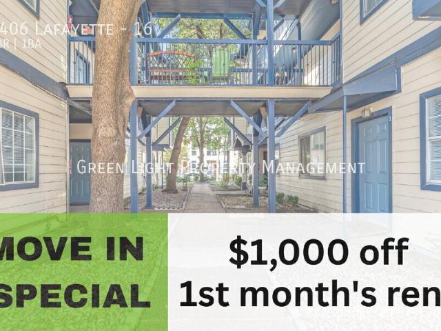 Spacious 2 bedroom, 1 bathroom apartment in the heart of Dallas with amazing move in special