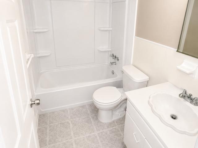 Spacious 2 Bedroom Apartments in Raleigh – Raleigh Pines 2 Bedroom Apartment for Rent at 2783 Beverly Hills Rd, Memphis, TN 38128