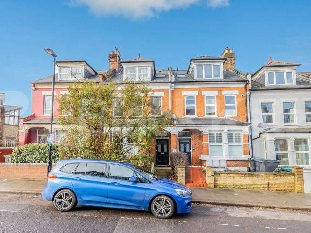 Spacious 2 Bedroom Garden Flat to Rent on Glebe Road, Muswell Hill N10