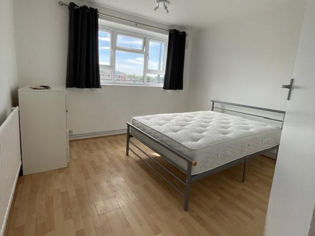 Spacious 2 bedroom flat in Brook Green/Hammersmith
