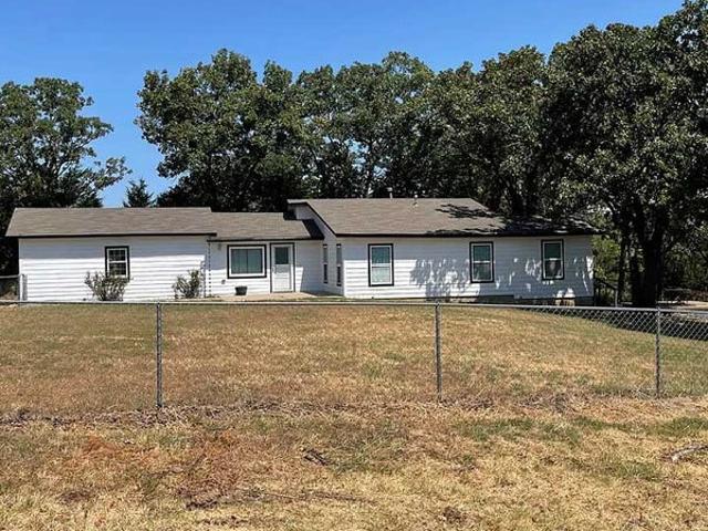 Spacious 2 Bedroom Home 1 Bath Tulsa, OK