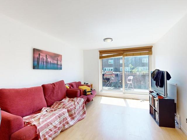 Spacious 2 Bedroom Maisonette in Archway N19