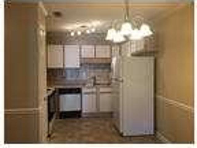Spacious 2 Bedroom with a Bonus Room